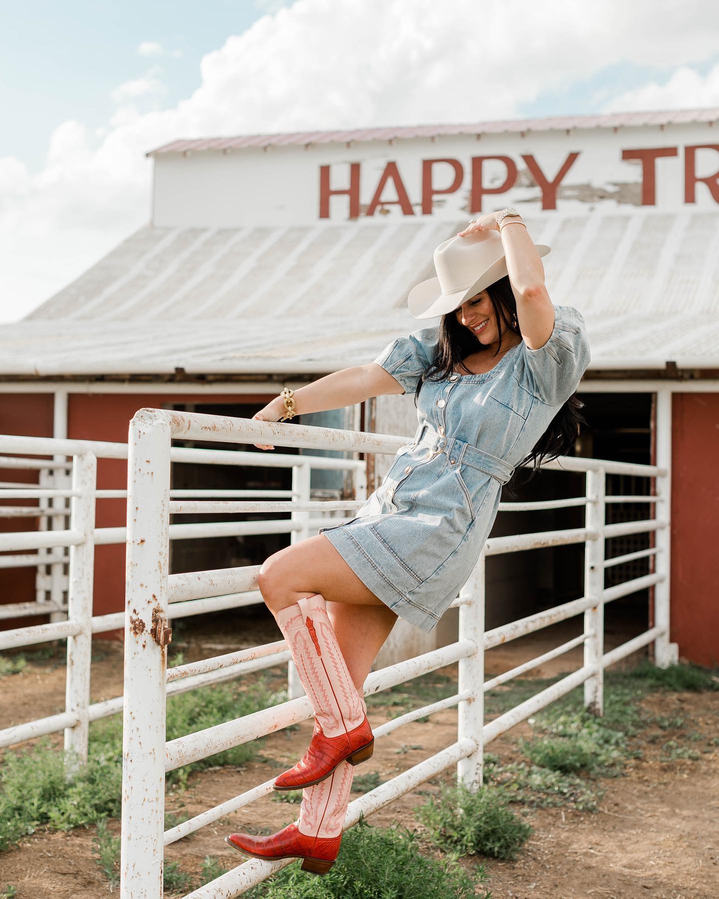 ambassador-lynleeposton - Lucchese